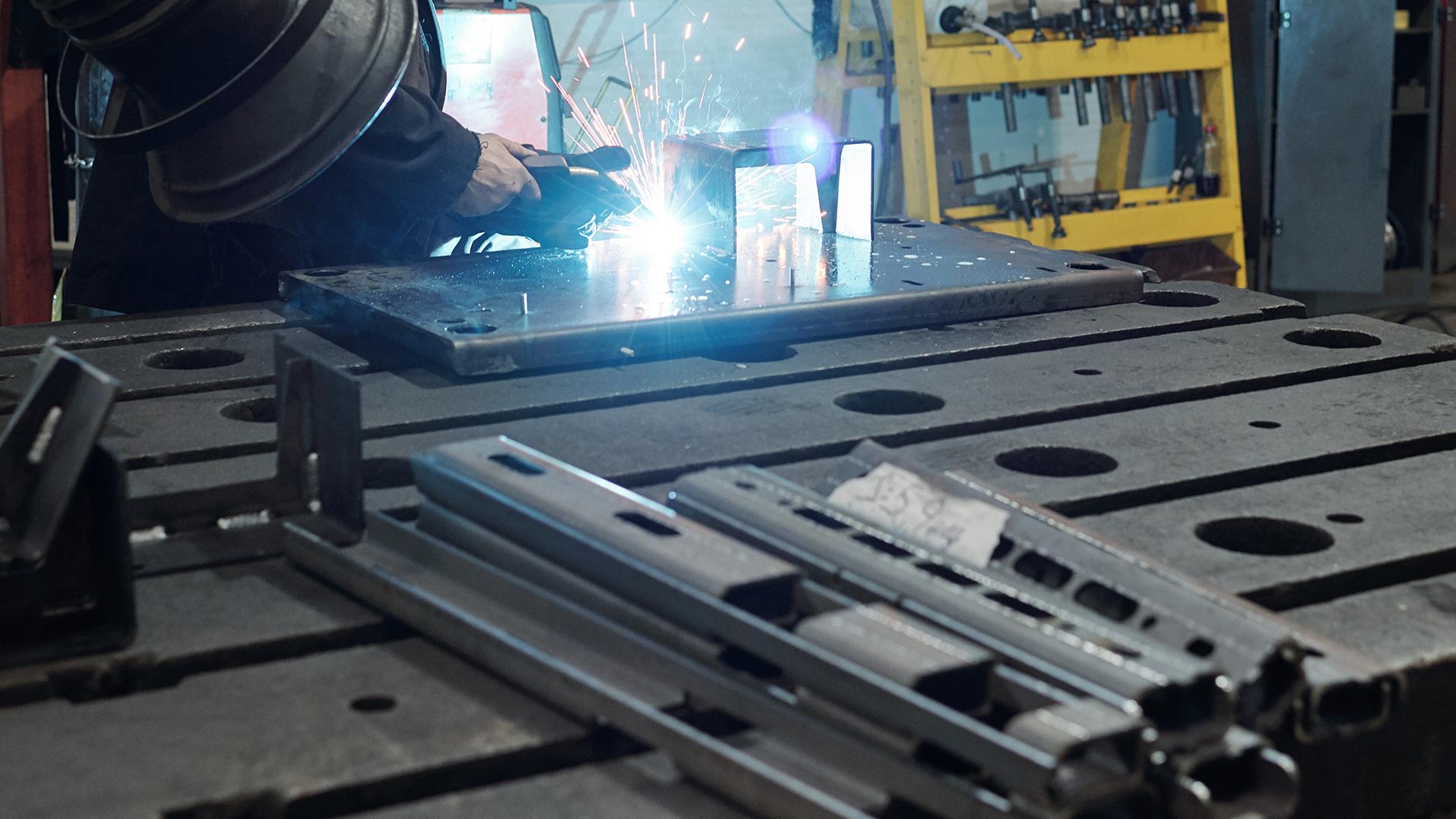 Metal Parts and Components Manufacturing | NEW METALS News